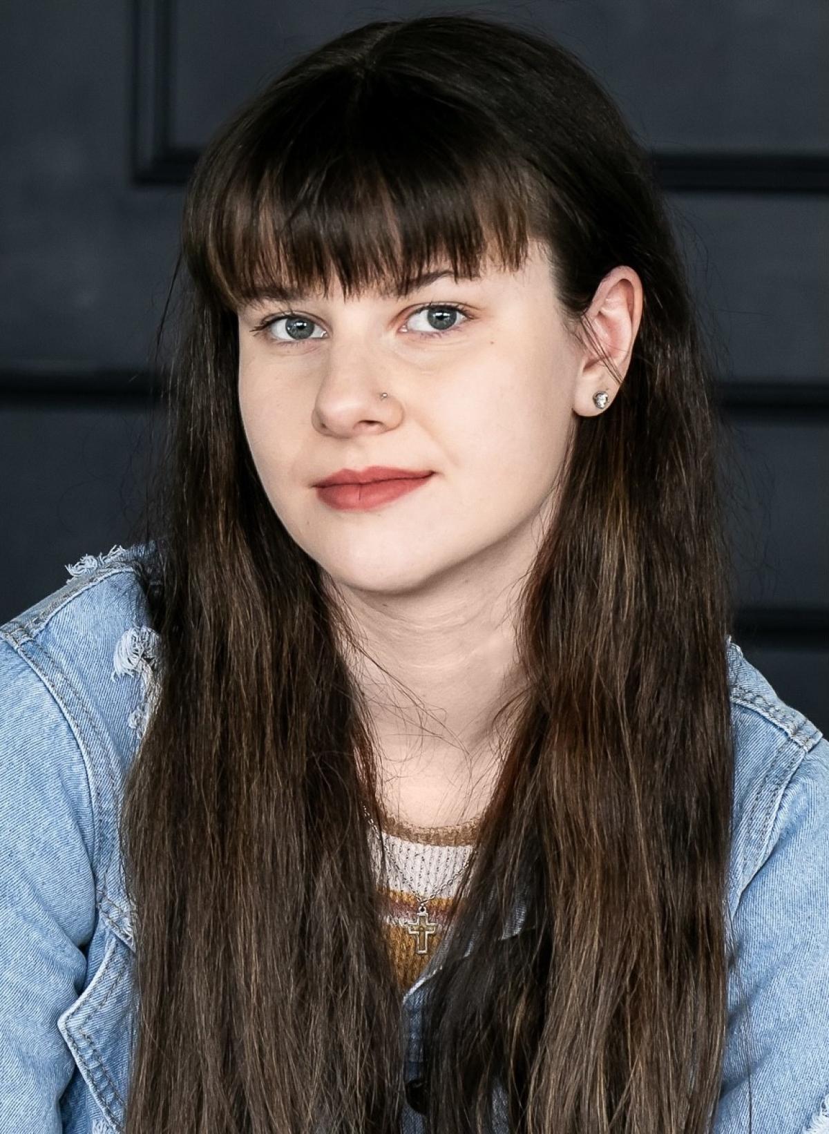 Brooke Barrett - ActorBay